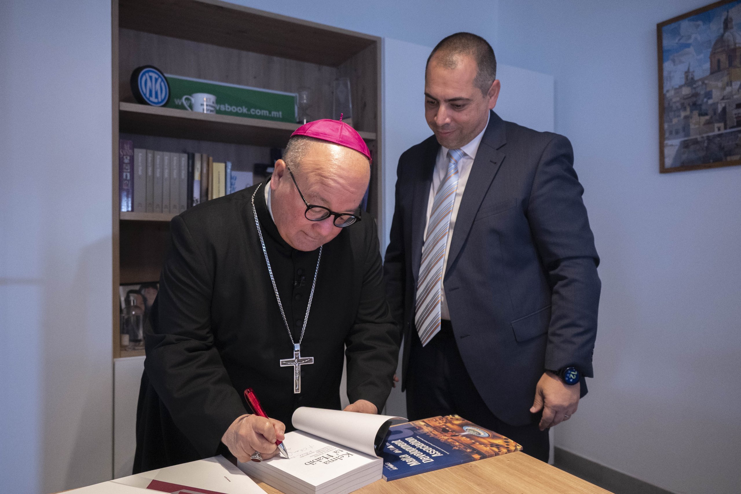 Archbishop Scicluna urges Newsbook Malta to serve humanity through ...