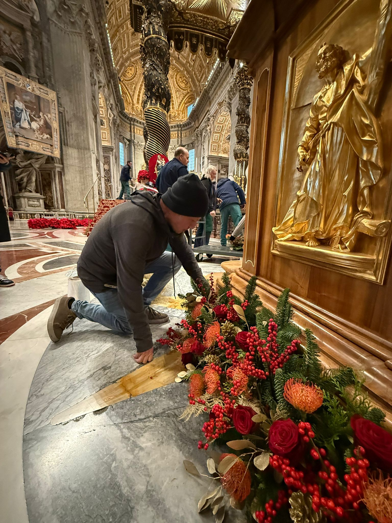 Maltese florist once more helps decorate St Peter’s Basilica for Christmas