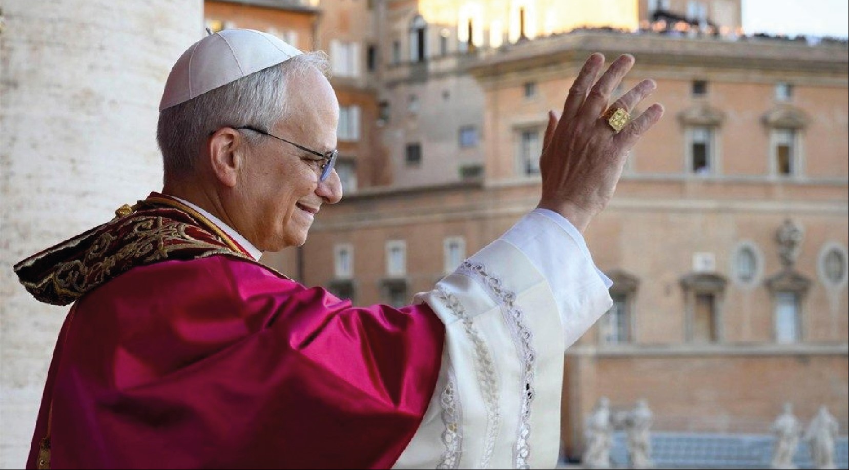Pope Leo XIV delivers first christmas Urbi et Orbi message, calls for peace