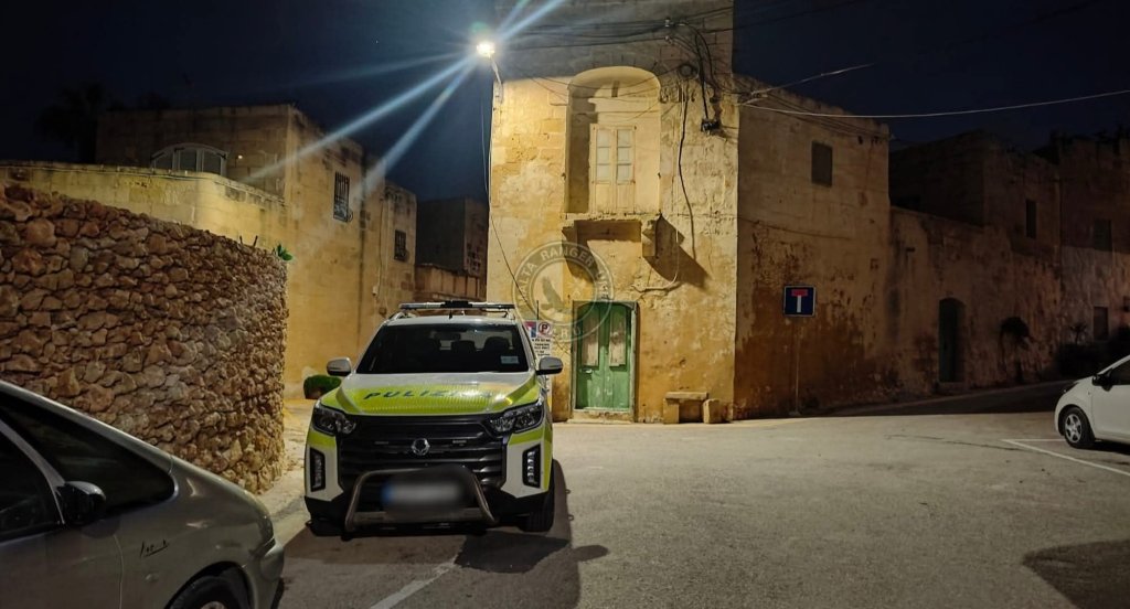 Protected robins kept illegally in Kerċem garage confiscated