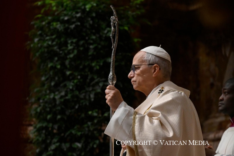 Il-Papa Ljun XIV jagħmel użu minn salib ġdid