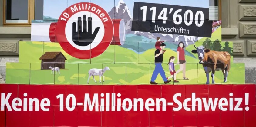 L-Iżvizzeri kontra jivvutaw kontra limitu ta' 10 miljun fuq il-popolazzjoni